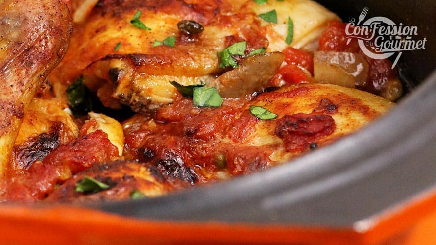 Mijoté de poulet aux tomates, champignons et câpres • La Confession du ...
